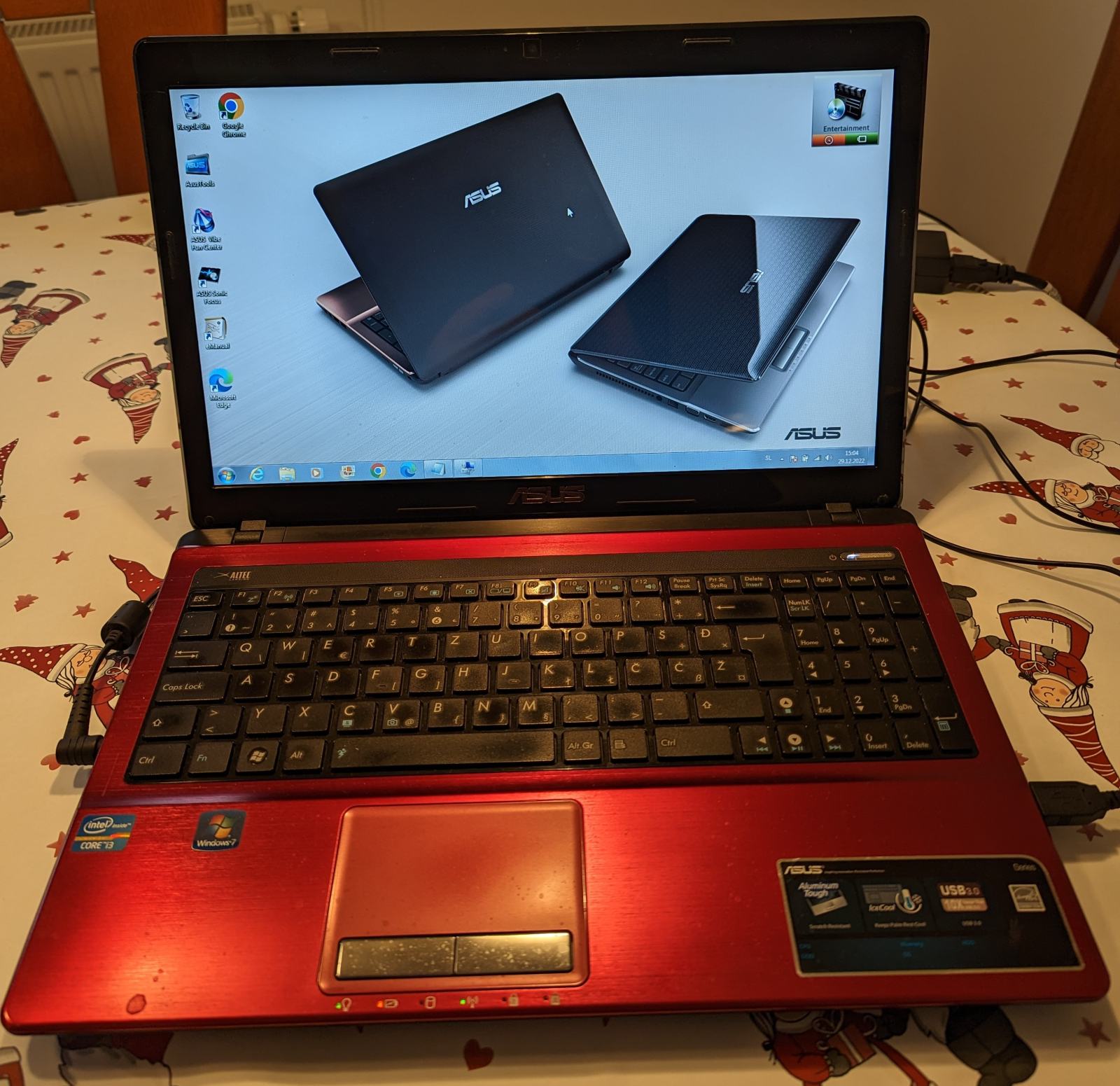 ASUS i3, 4GB RAM, 240GB disk