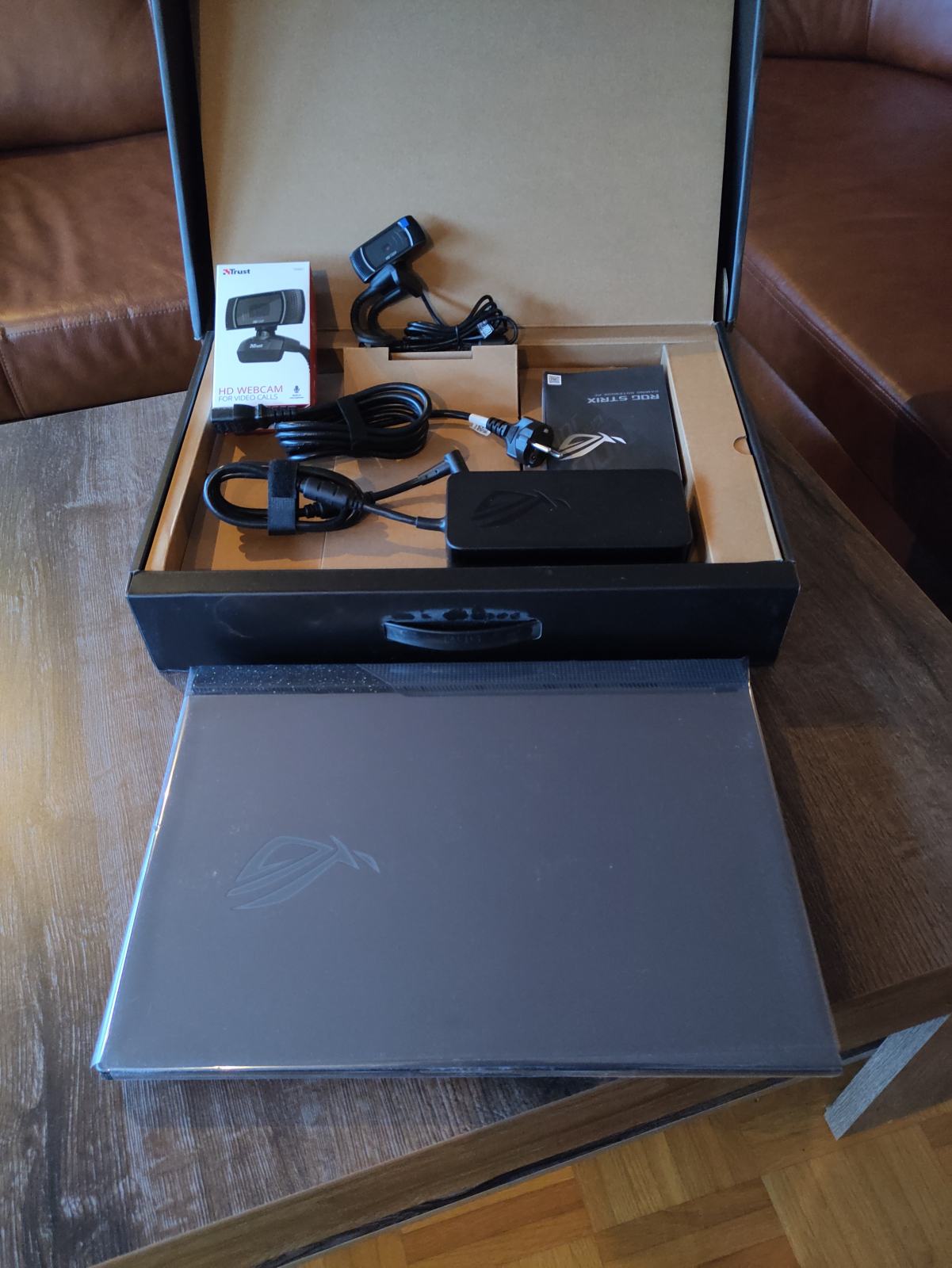 Asus ROG Stix 2 G17,RTX 3070ti, 2TB SSD,WQHD 240Hz,Garancija