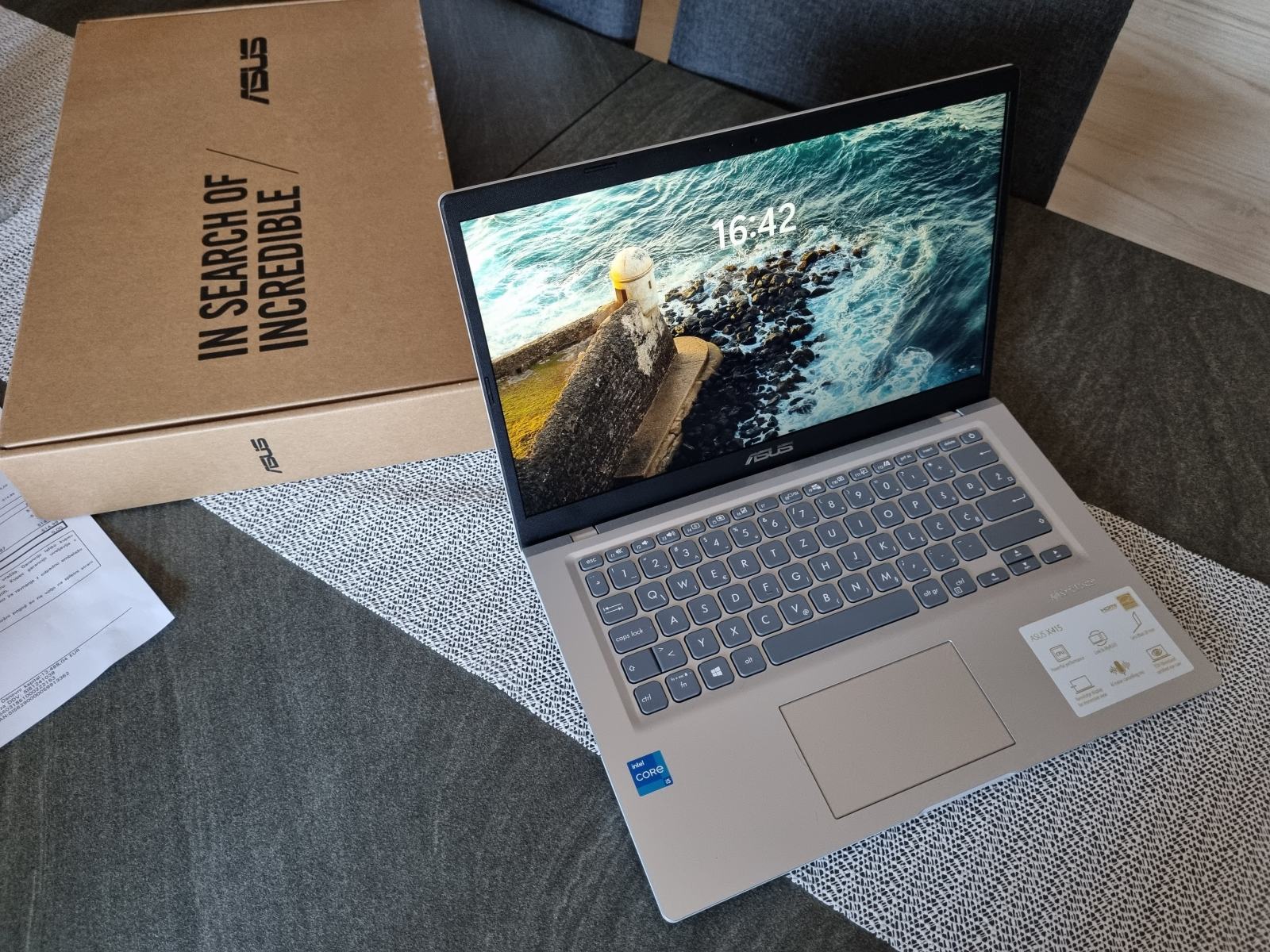 ASUS X415 - i5 / Windows 11 / garancija
