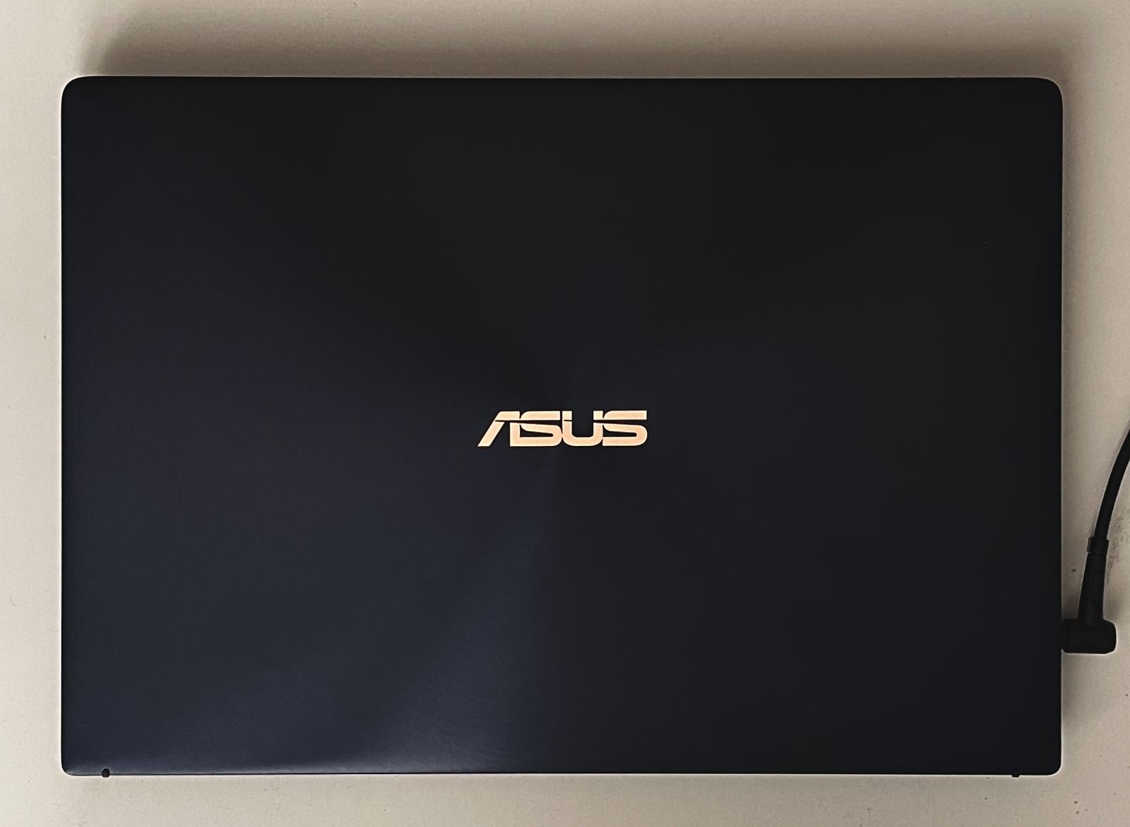 Asus Zenbook UX534 - KOT NOV