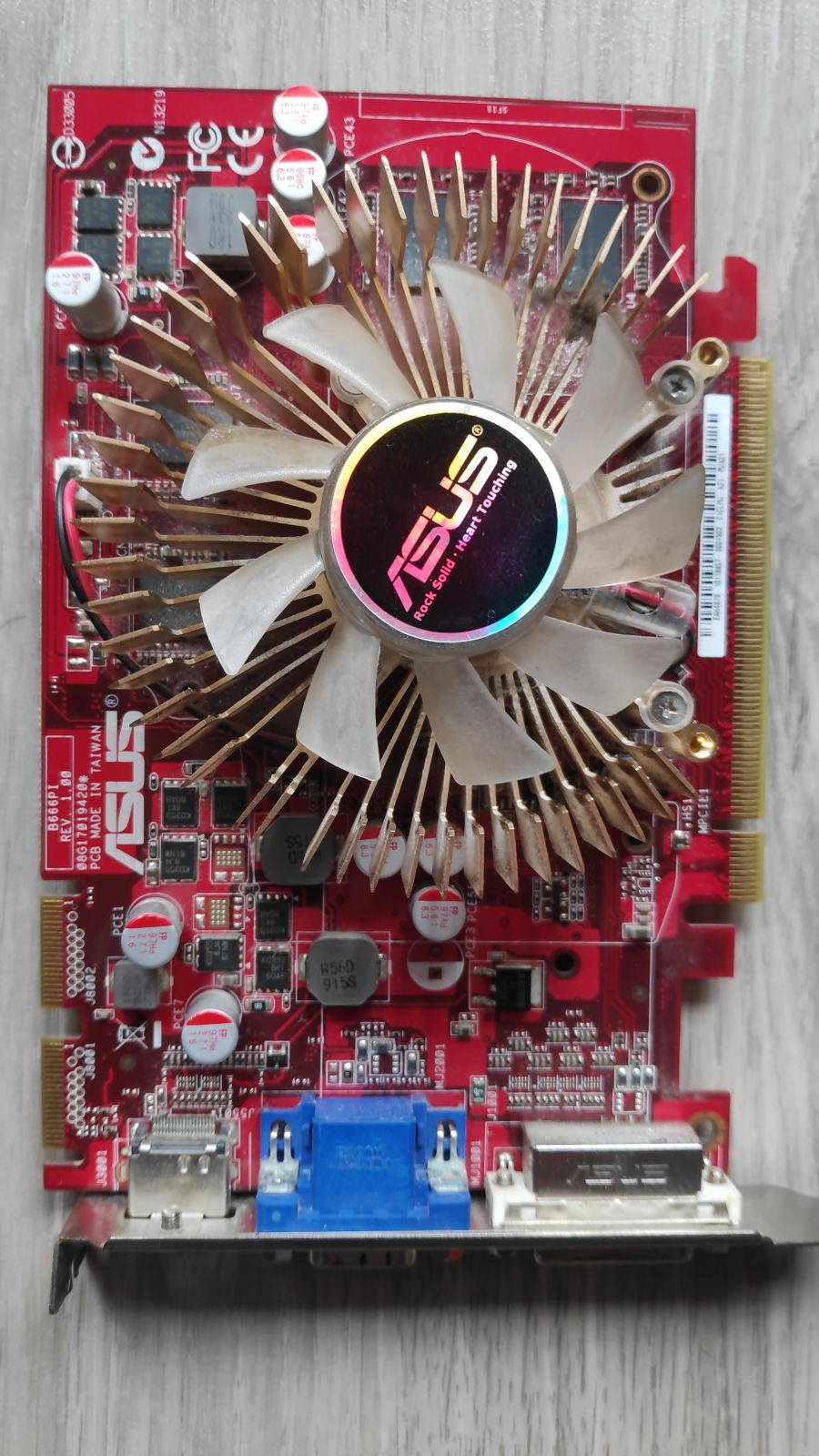 Grafična kartica ATI Radeon HD 4600 serije - Ljubljana