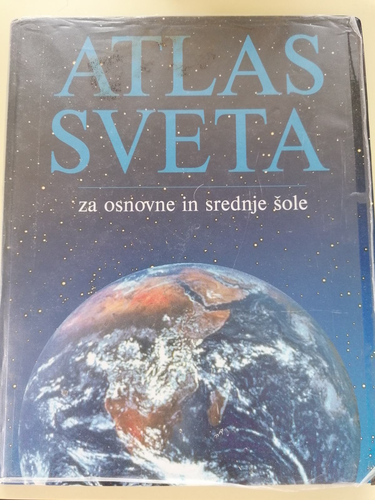 Atlas sveta in delovni zvezek obča geografija