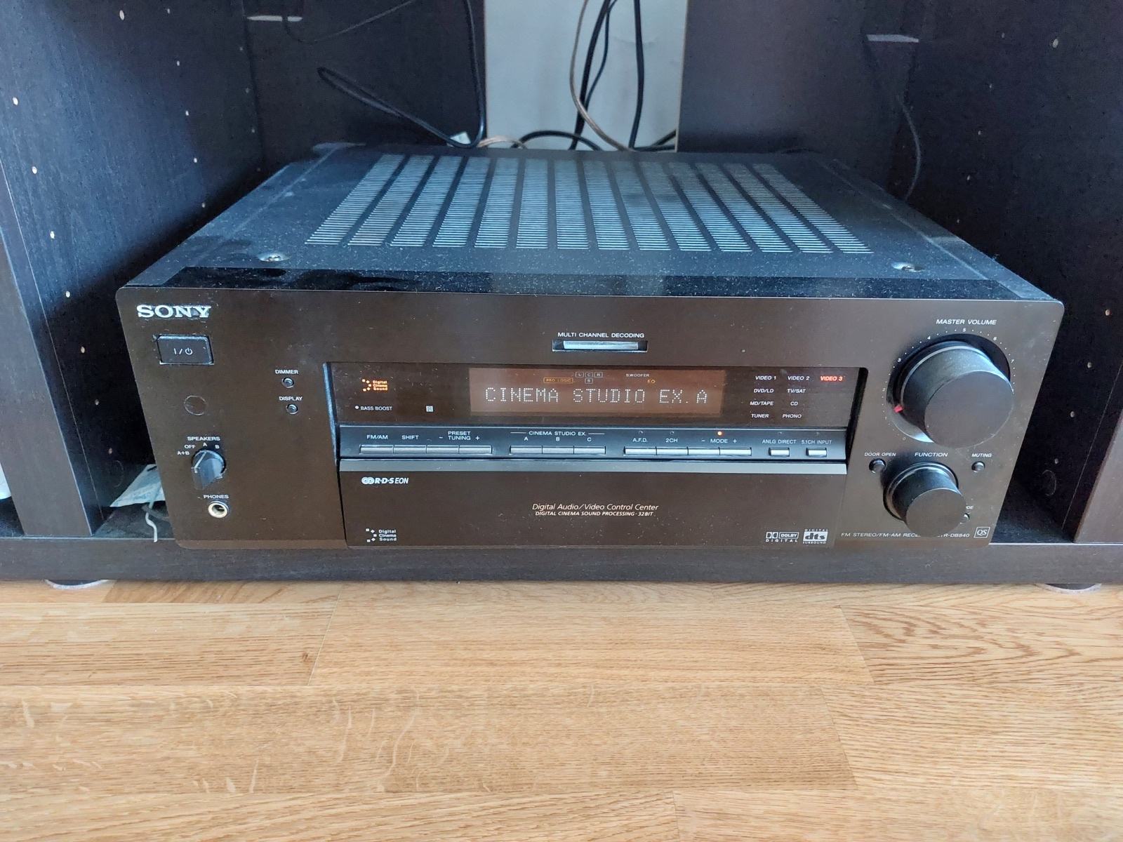 AV sprejemnik SONY STR-DB940 rabljen