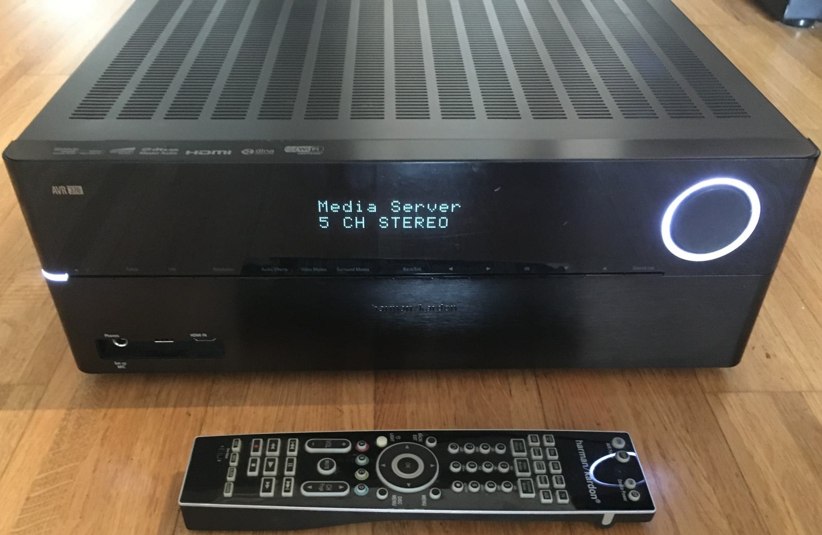HARMAN KARDON AVR 370 receiver hišni kino