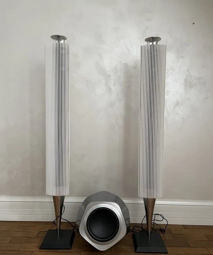 Bang&Olufsen akustisches system BeoLab 18 mit Subwoofer BeoLab 19