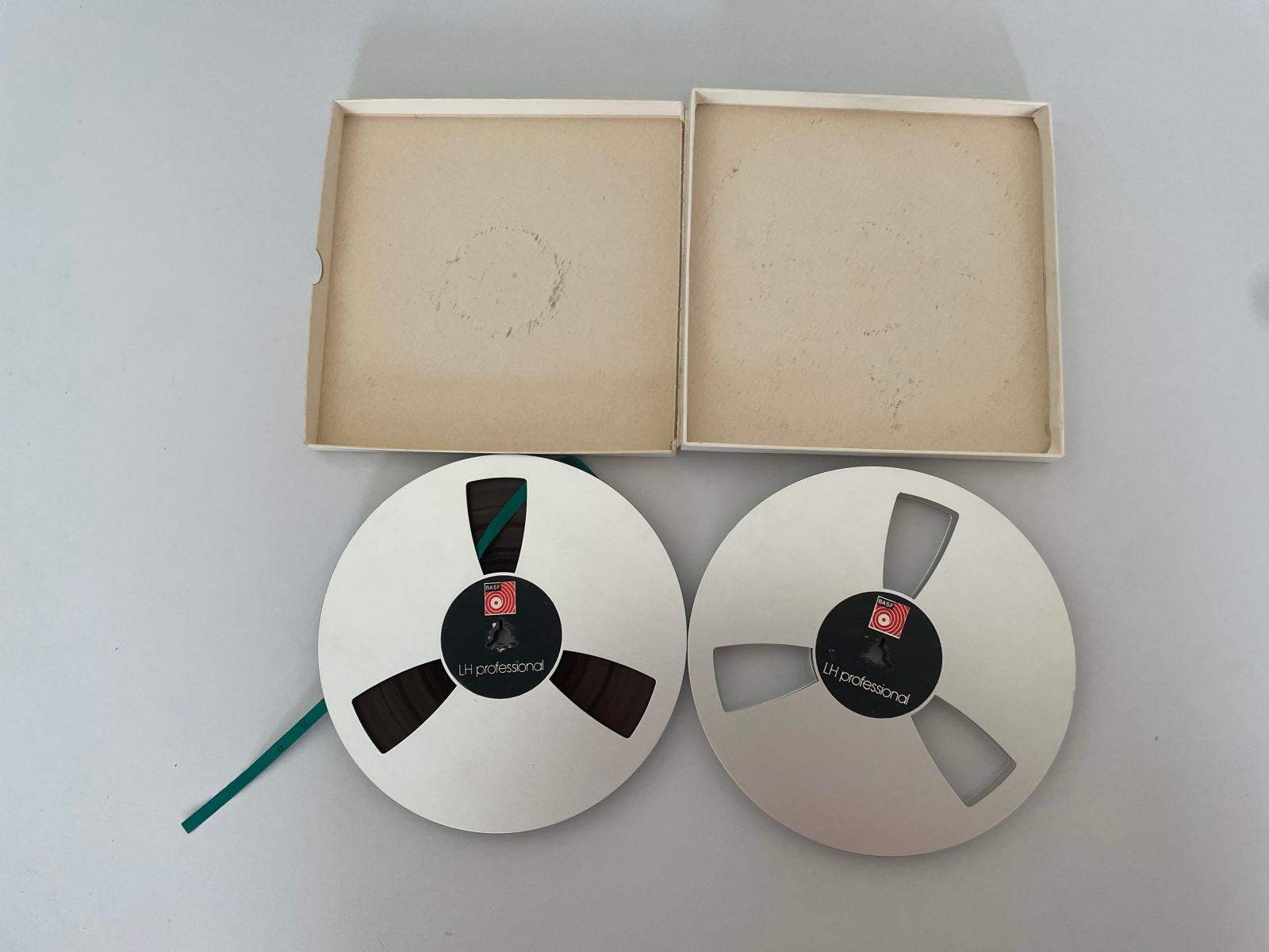 BASF DP26 Metal Reel 7 Reel to Reel Tape Reel Tape Reel 7 oz. 18 cm