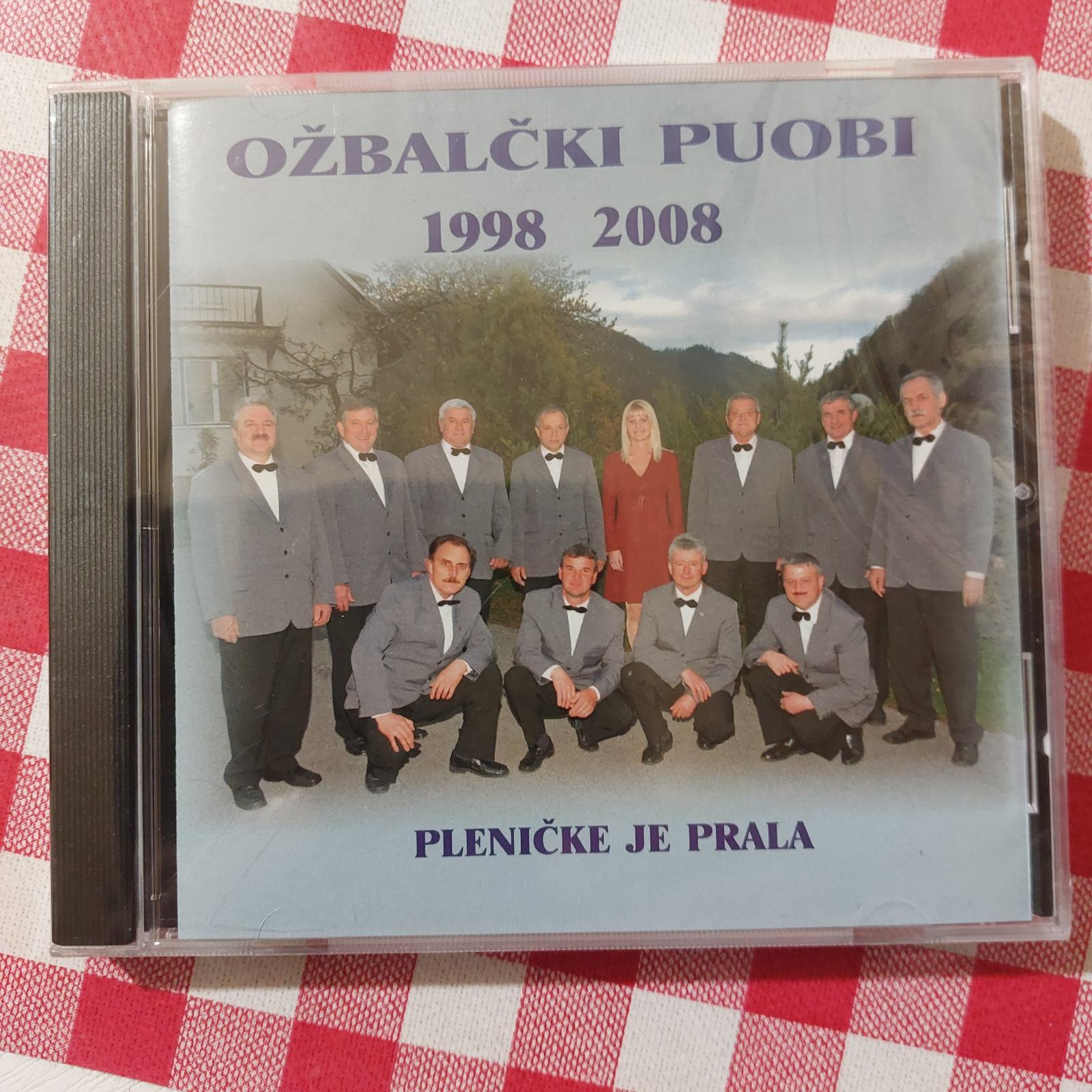 CD OŽBALČKI PUOBI Pleničke je prala