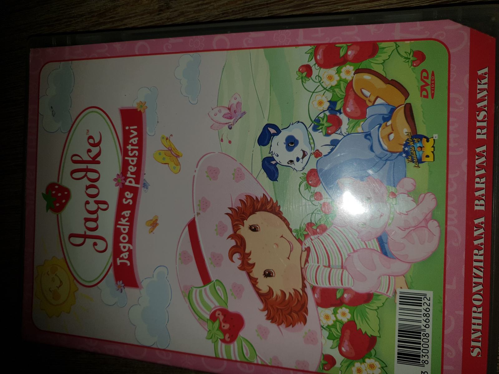 DVD JAGODKA SE PREDSTAVI