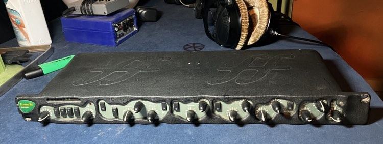 Focusrite Green 3 Voice Box Ch strip EQ Compression De-esser