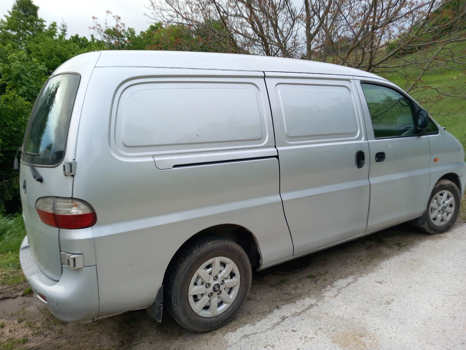Hyundai H-1 25, 2006 l.