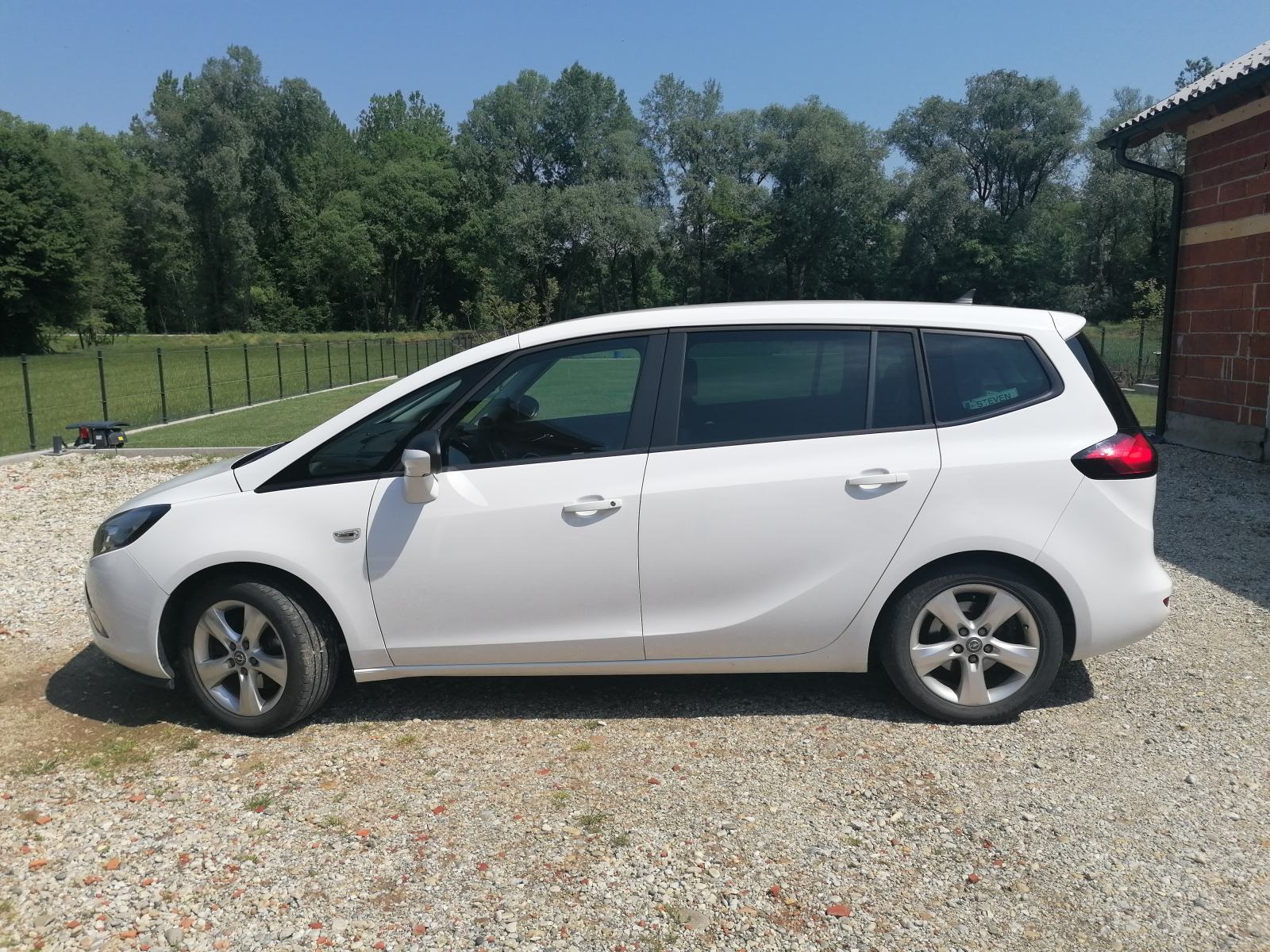 Opel Zafira 1.4 TURBO 88KW DRIVE 7-sedežev, 2015 l.