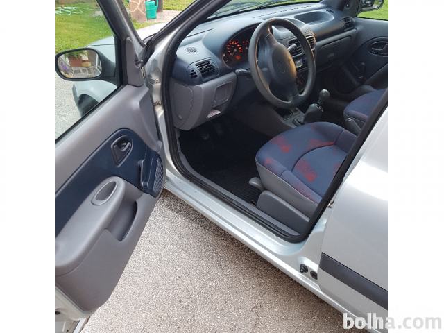 Renault Clio II RTA 1.2 5 V, letnik 1998, 152000 km, bencin, 1998 l.