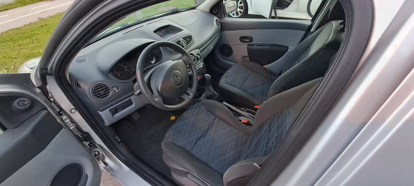 Renault Clio III Expressions, 2006 l.