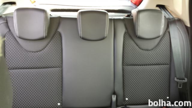 Renault Clio Intense, letnik 2017, 32000 km, bencin, 2017 l.