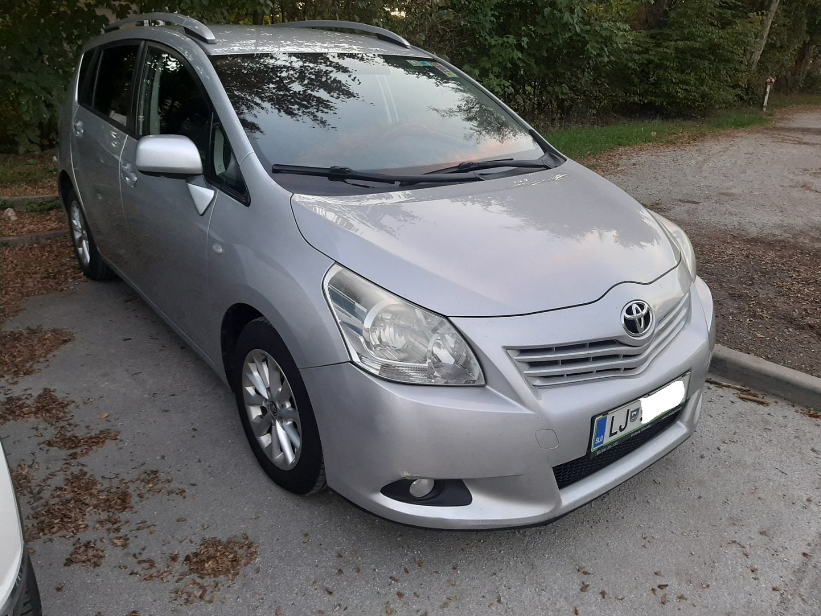 Toyota Verso 2.0 D4-D Luna, kamera, tempomat, +zim.gume +nos.smuči, 2012 l.