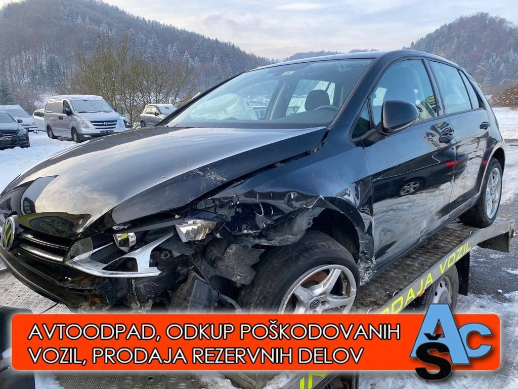 VW Golf VII BMT Comfortline 1,6 tdi, letnik 2015, km 11111, 2015 l.