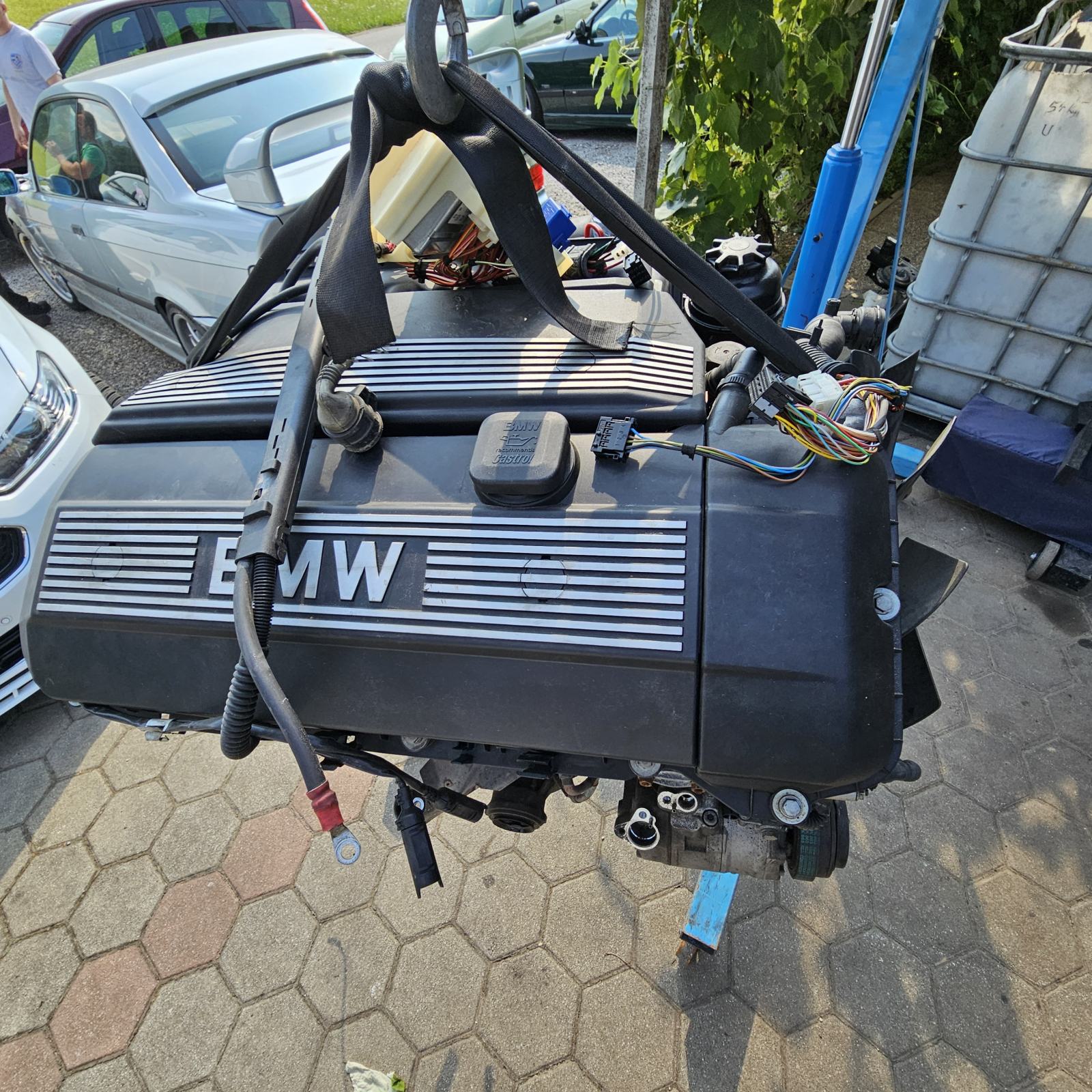 BMW M54B30