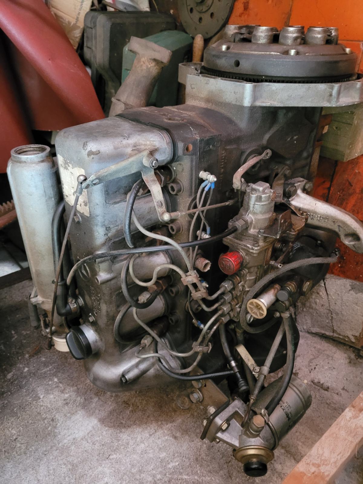 Motor za Mercedes-benz 240d