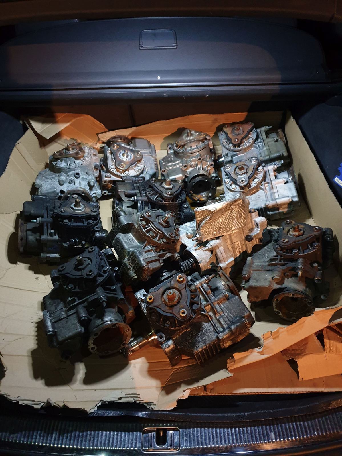 VW Audi Seat Škoda 4x4 Reduktorji 02M 0AV 0A6 0CN 409 053