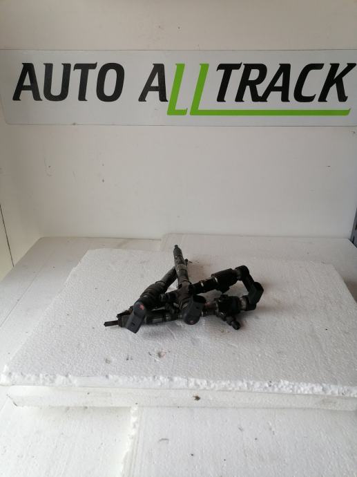 Vw Golf 1.6 tdi 03L130277B šobe injektorji