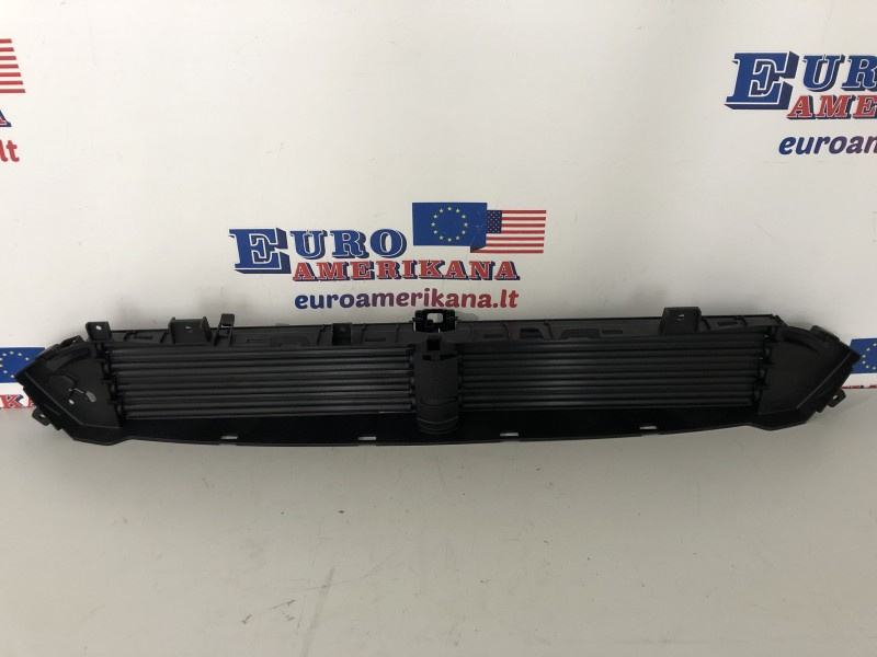2017-2023 Chrysler Pacifica Front Lower Grille (68438679AC)