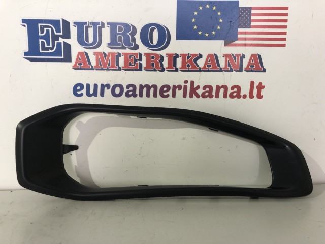 2018-2022 Jeep Wrangler Front Bumper Bezel RH (6BU58TZZAA)