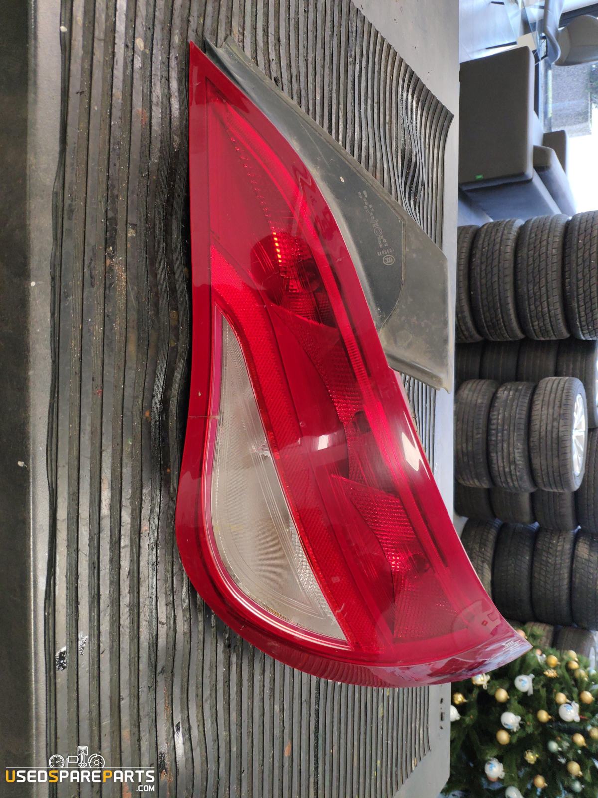 LUČ MERCEDES-BENZ CLA KOMBI ZADAJ DESNO
