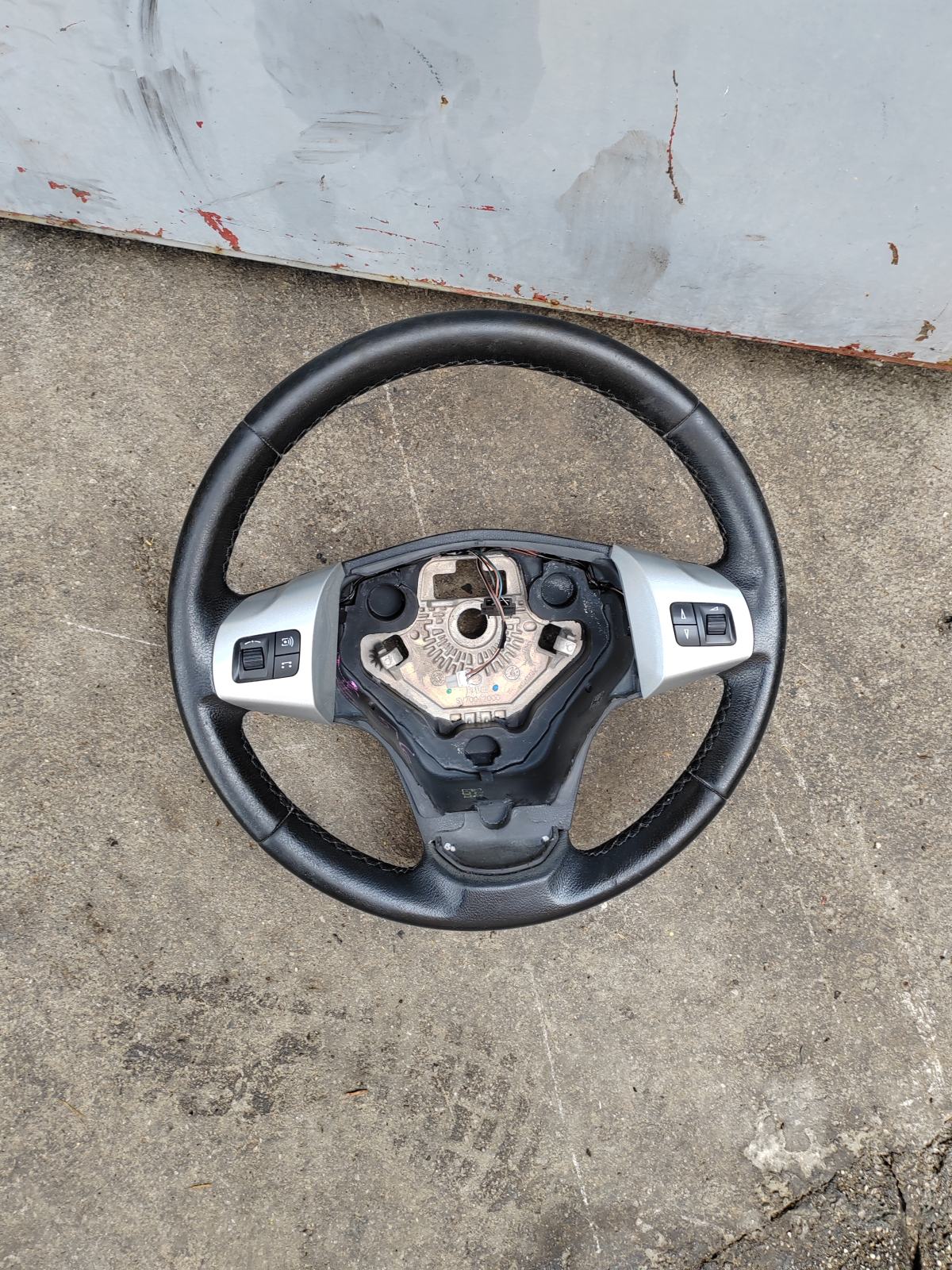 Opel corsa D volan volanski obroč