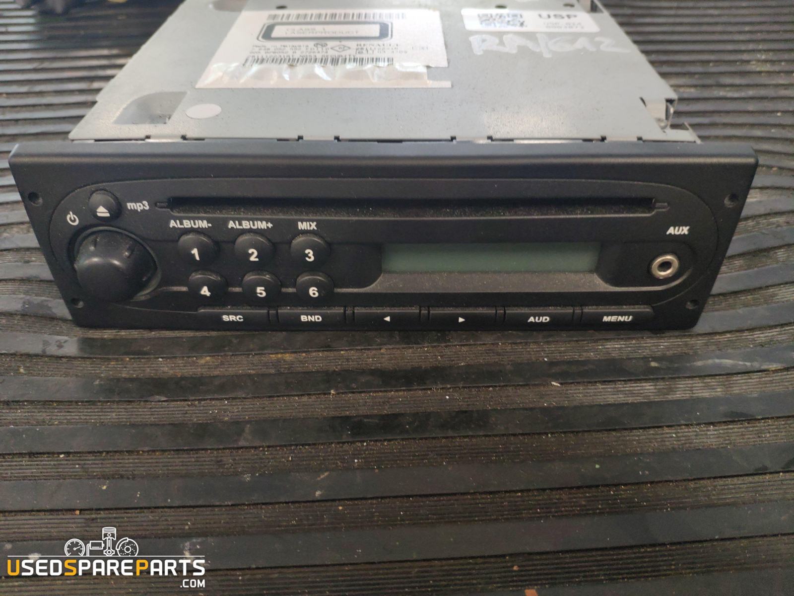 RADIO DACIA DUSTER 2011