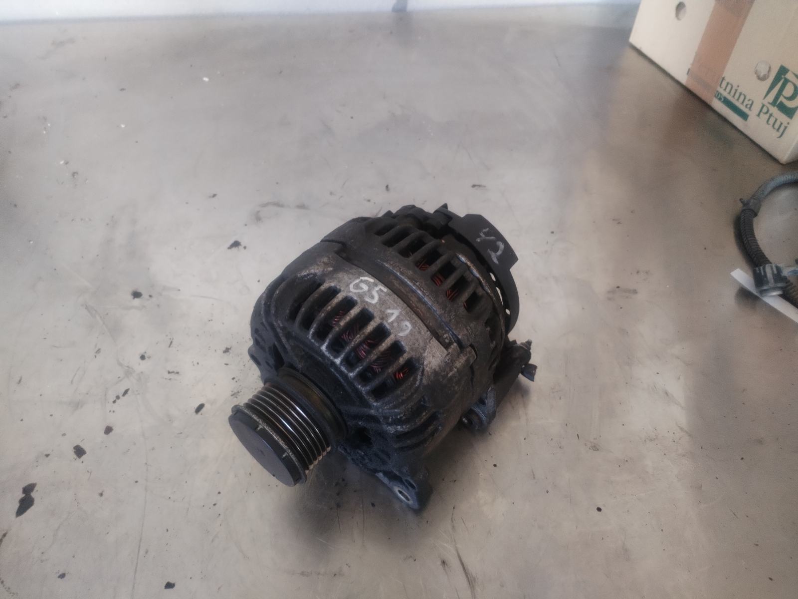 Volkswagen Golf 5 Touran Caddy 1.9TDI alternator Audi A3 1.9