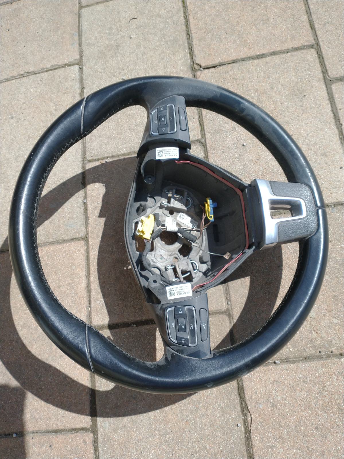 VW volkswagen golf 6 volan multifunkcijski original