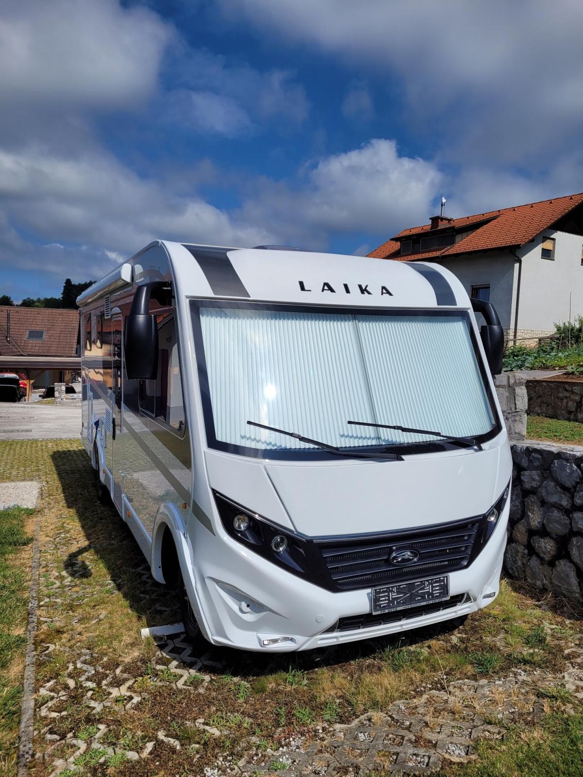 Avtodom LAIKA Cosmo 909 E - NOVO vozilo