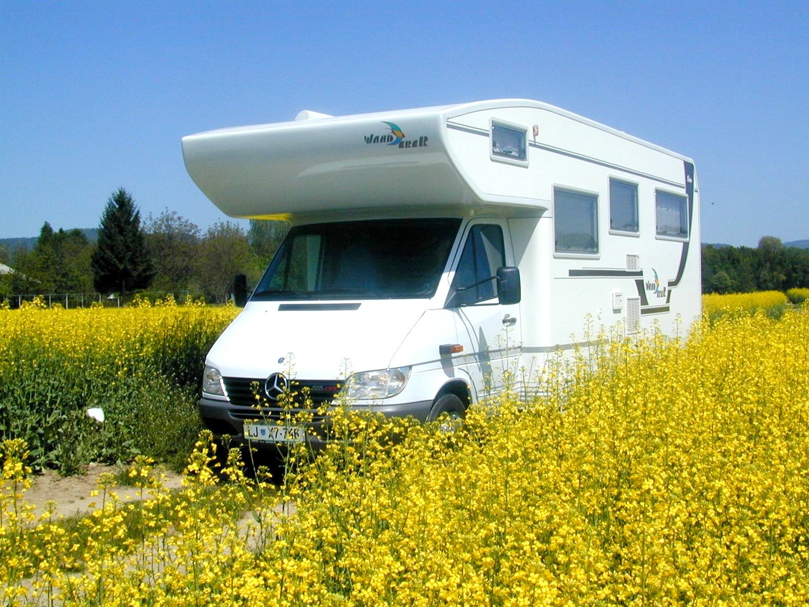Mercedes -Benz, Sprinter 616 CDI z garažo za Smarta
