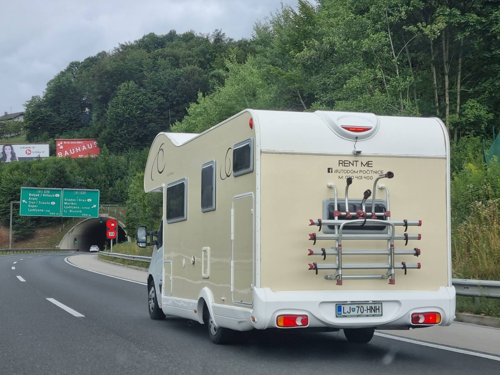 ODDAM AVTODOM V NAJEM