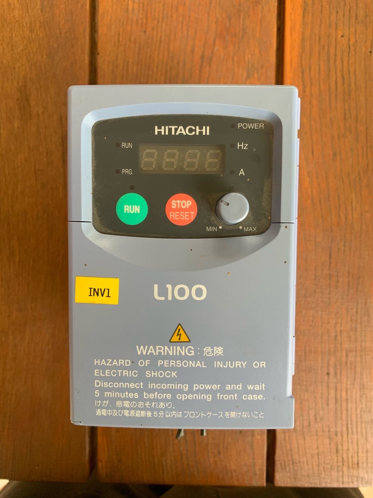 Frekvenčnik Hitachi L100-004 NFE