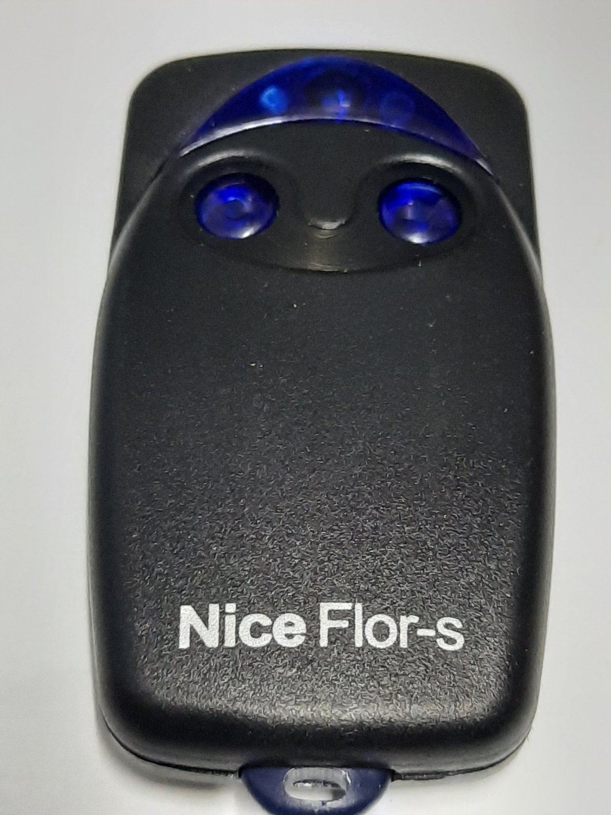 NICE FLO DALJINSKI PILOT UPRAVLJALEC FLOR-S DALJINEC ZA VRATA