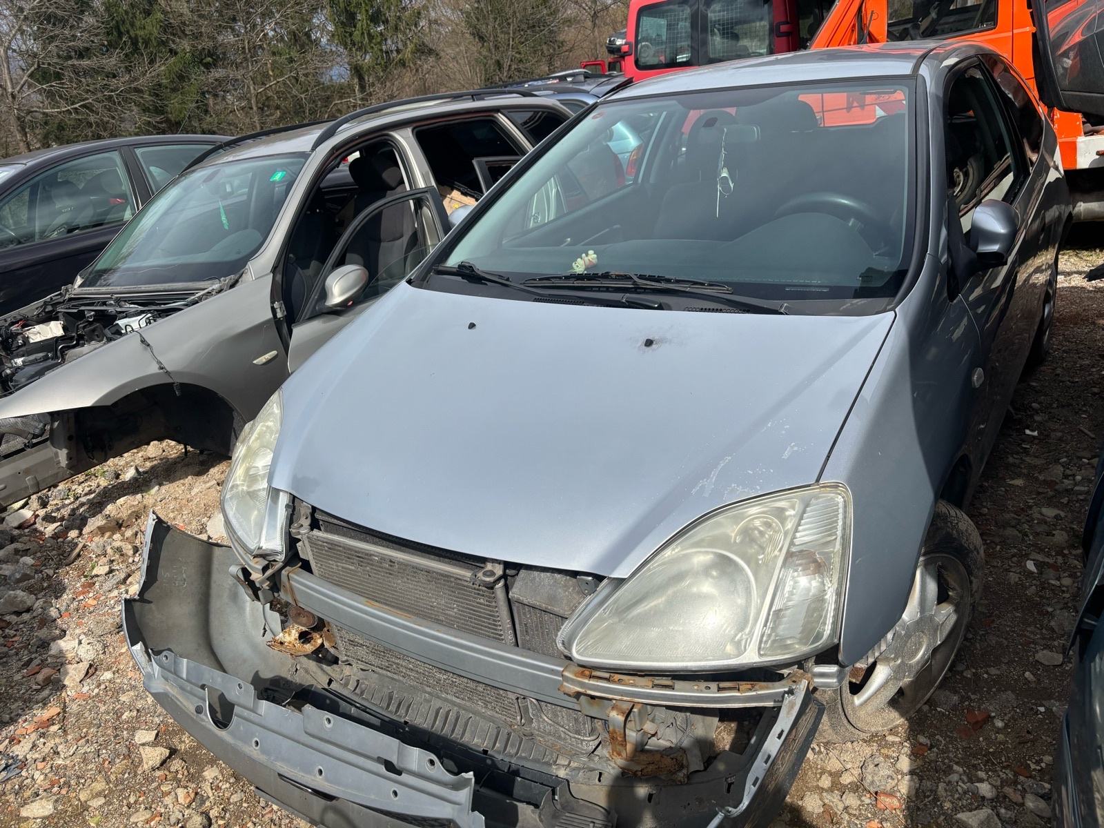 Honda CIVIC PRODAM PO DELIH