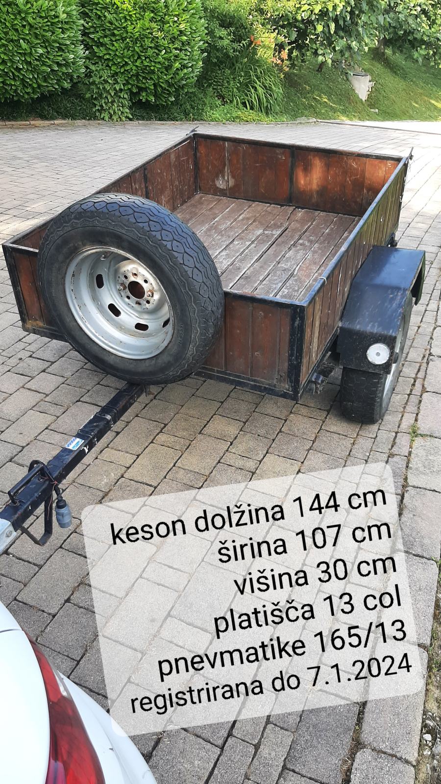 Avtomobilska prikolica