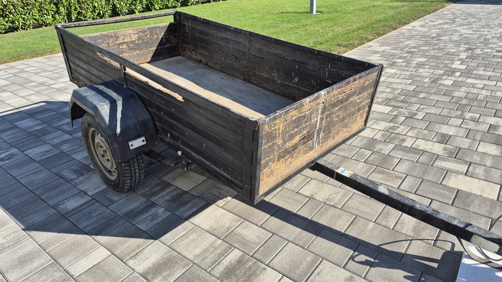 Prodam avtomobilsko prikolico