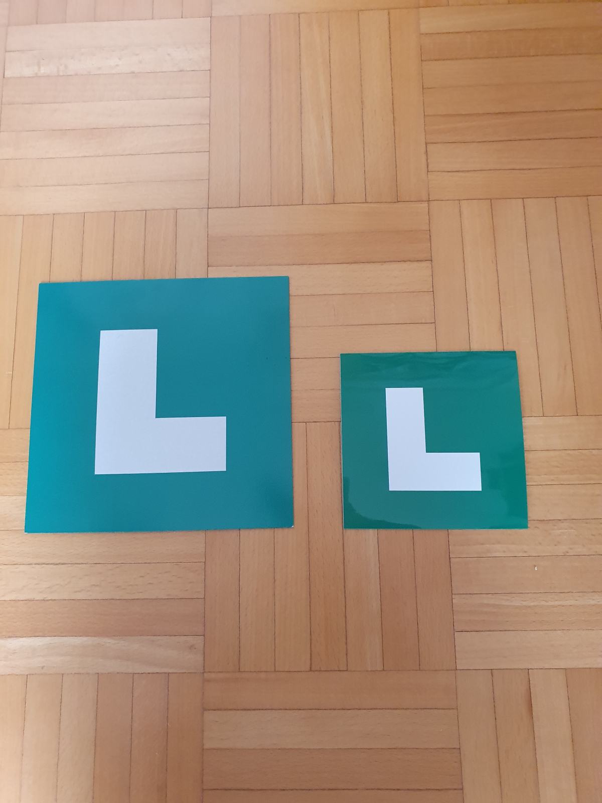 L - tablica - KOT NOVA