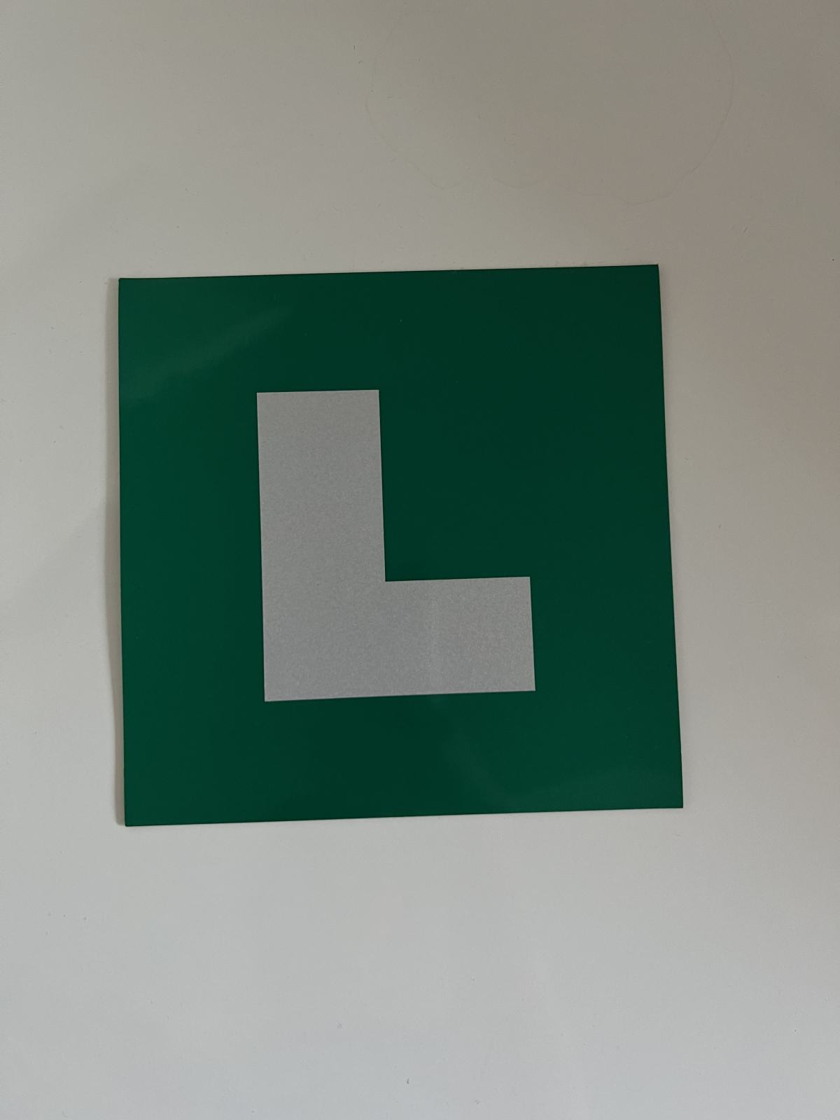 L-tablica, primerna za vožnjo s spremljevalcem