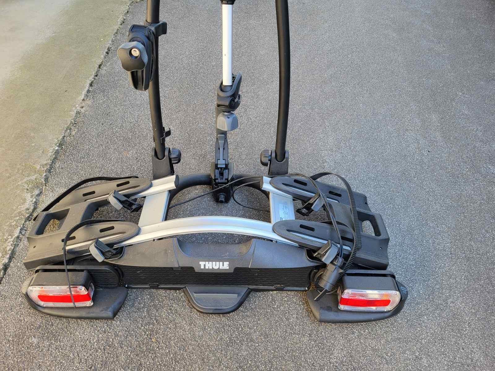 Nosilec za kolesa Thule VeloCompact 925 za 2 kolesi