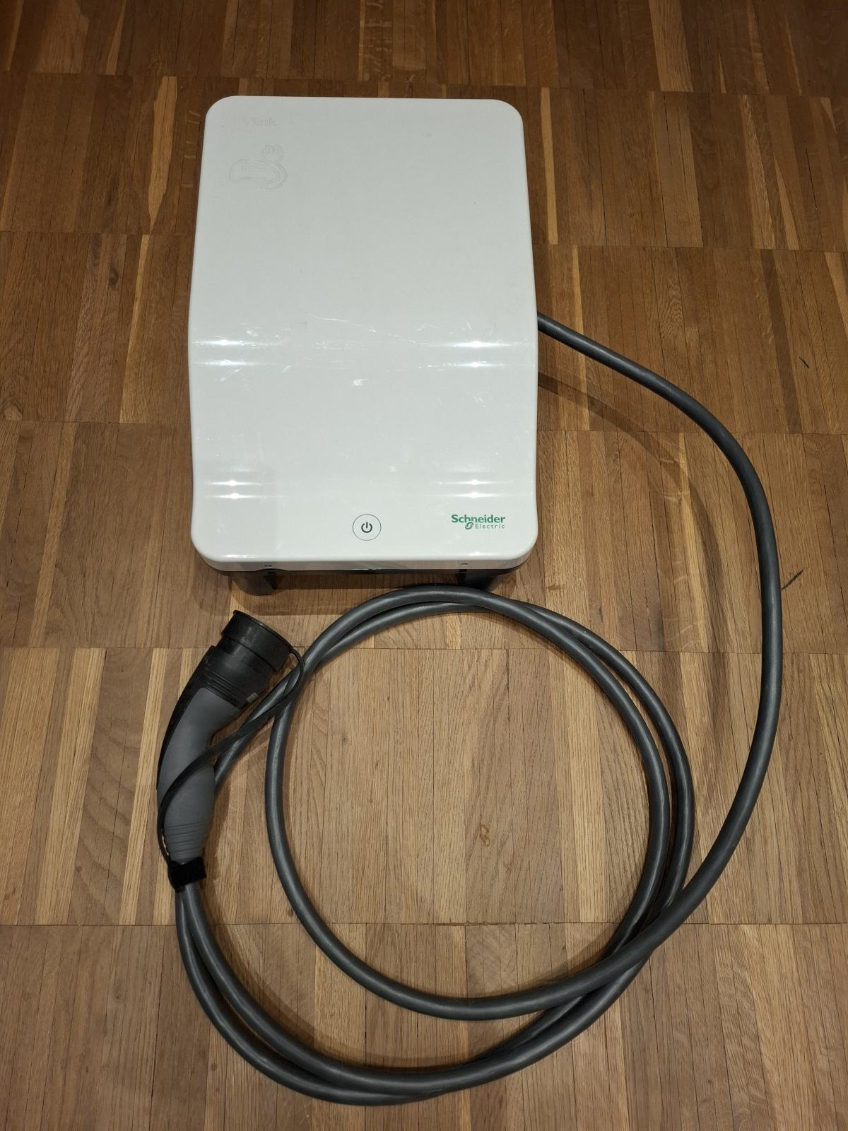 Polnilna postaja EVLINK WALLBOX T2 (22kW - 32A)