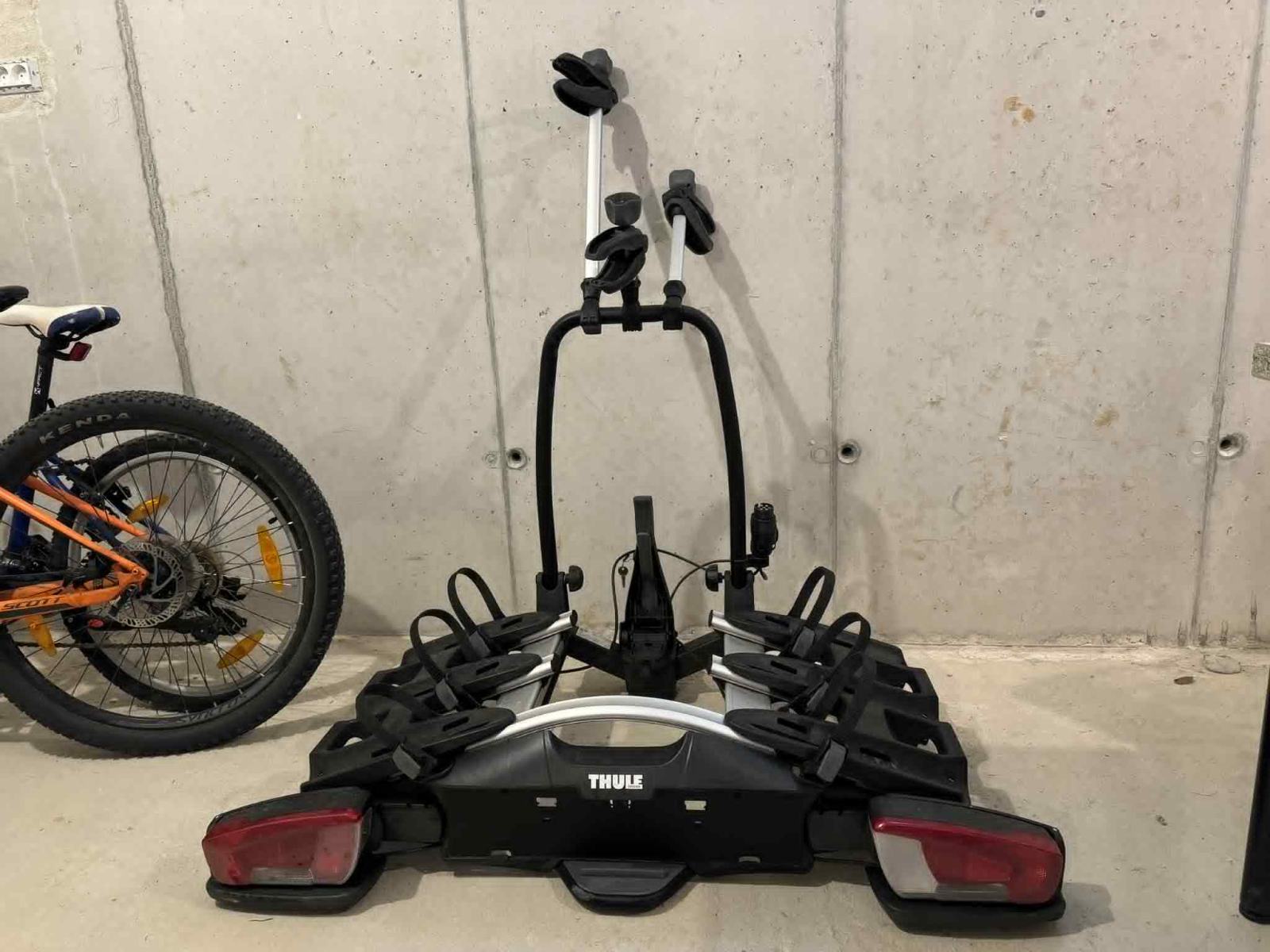 Thule Velocompact 926