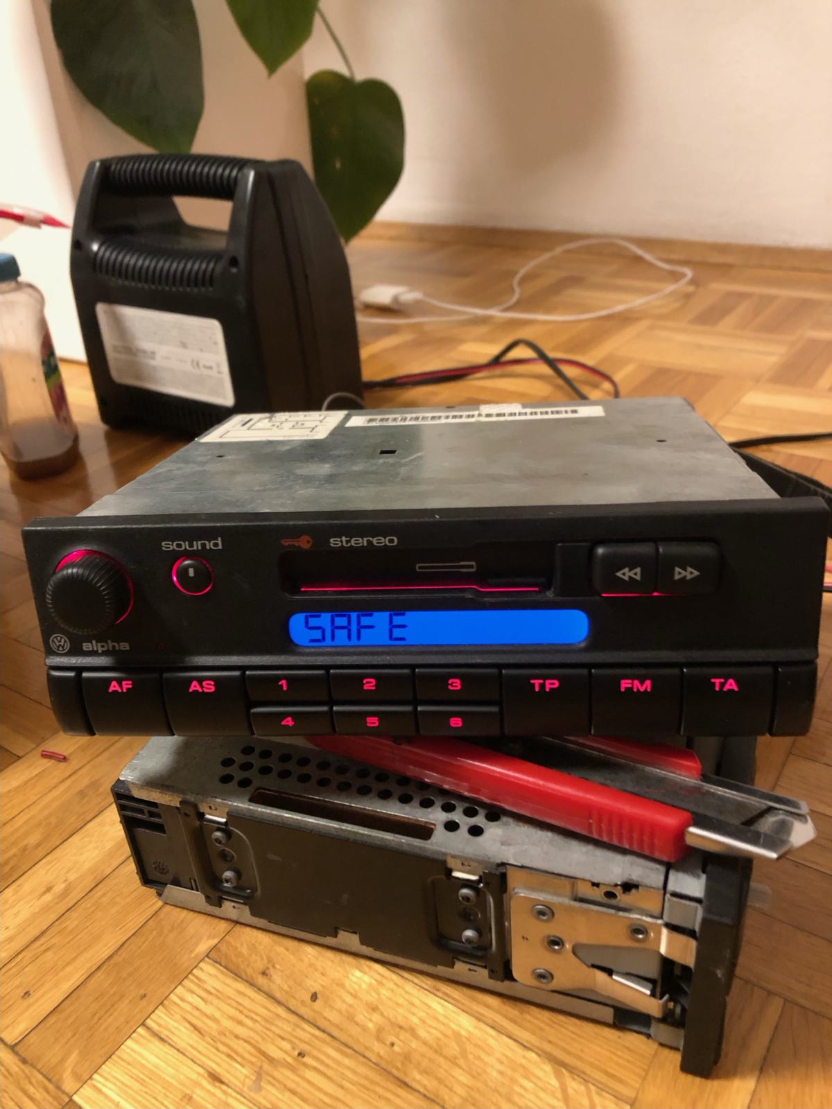 VW RADIO BETA