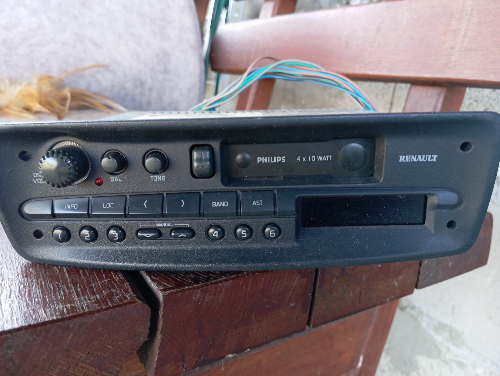 Avto radio RENO