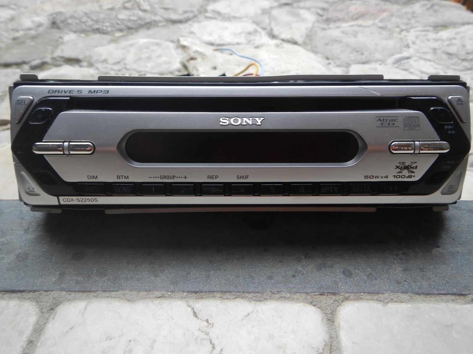 Avtoradio SONY CDX-S2250S Xplod