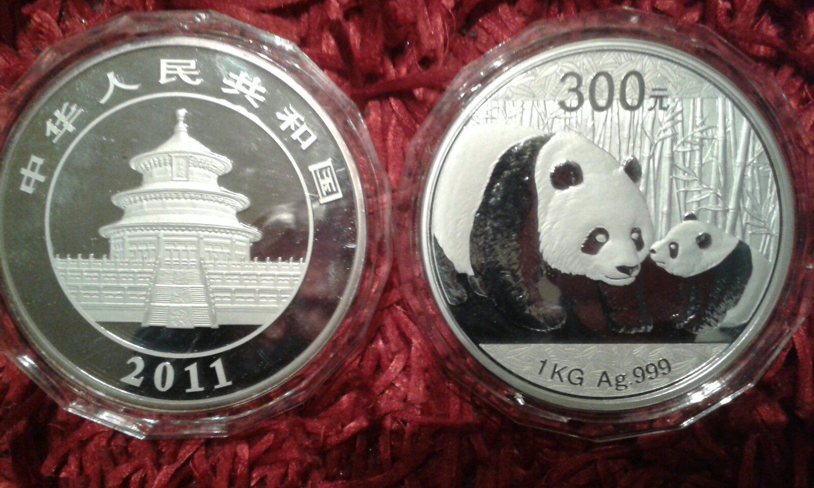 SREBRO: SREBRNIK PANDA 300 YUAN 2011 1 KG