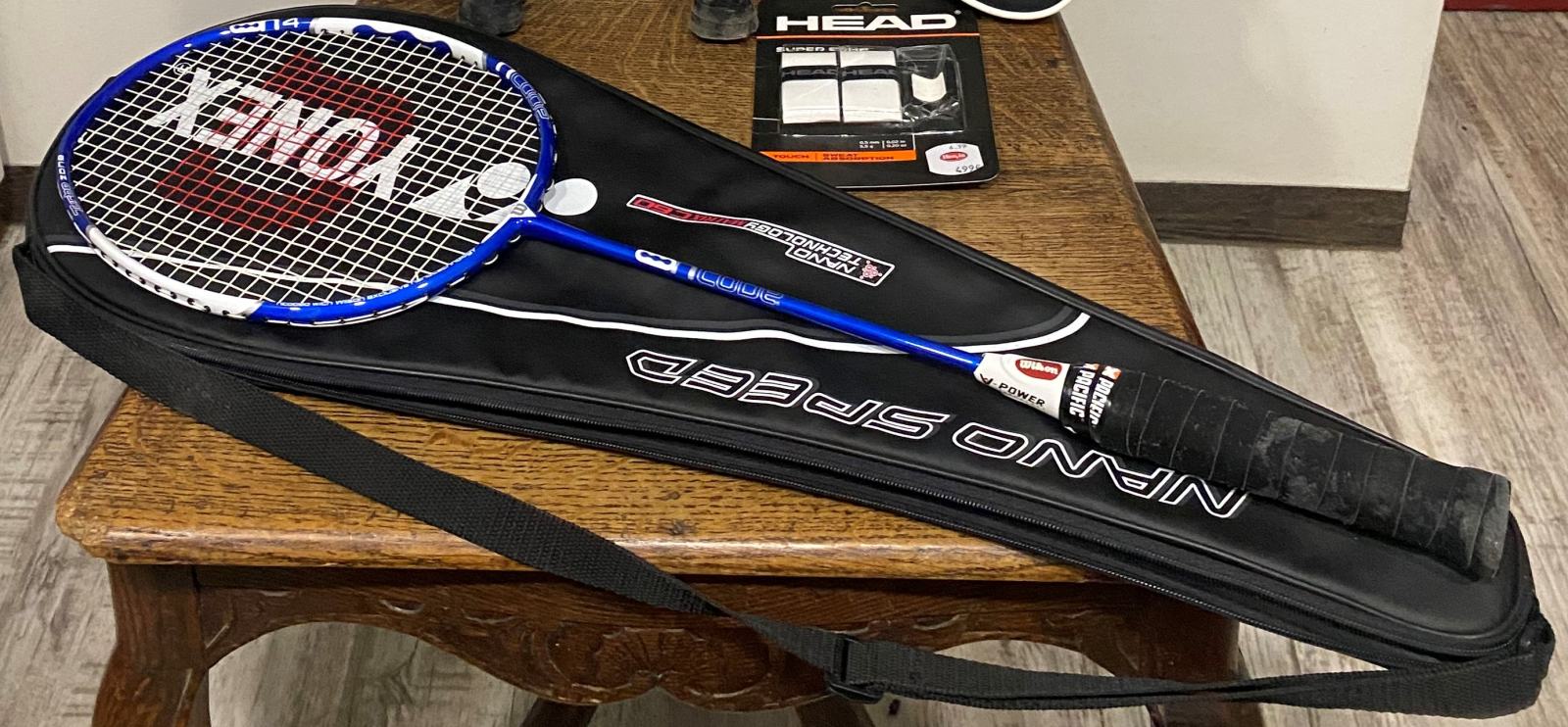 Badminton lopar Wilson NCODE, cena 15 eur.