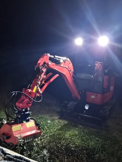 Mini bager 2.2T Kubota D1105 14.5kW+n.plan.+mulčer